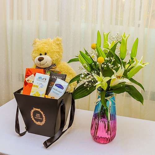 Gift Hampers | Blooming Flowers